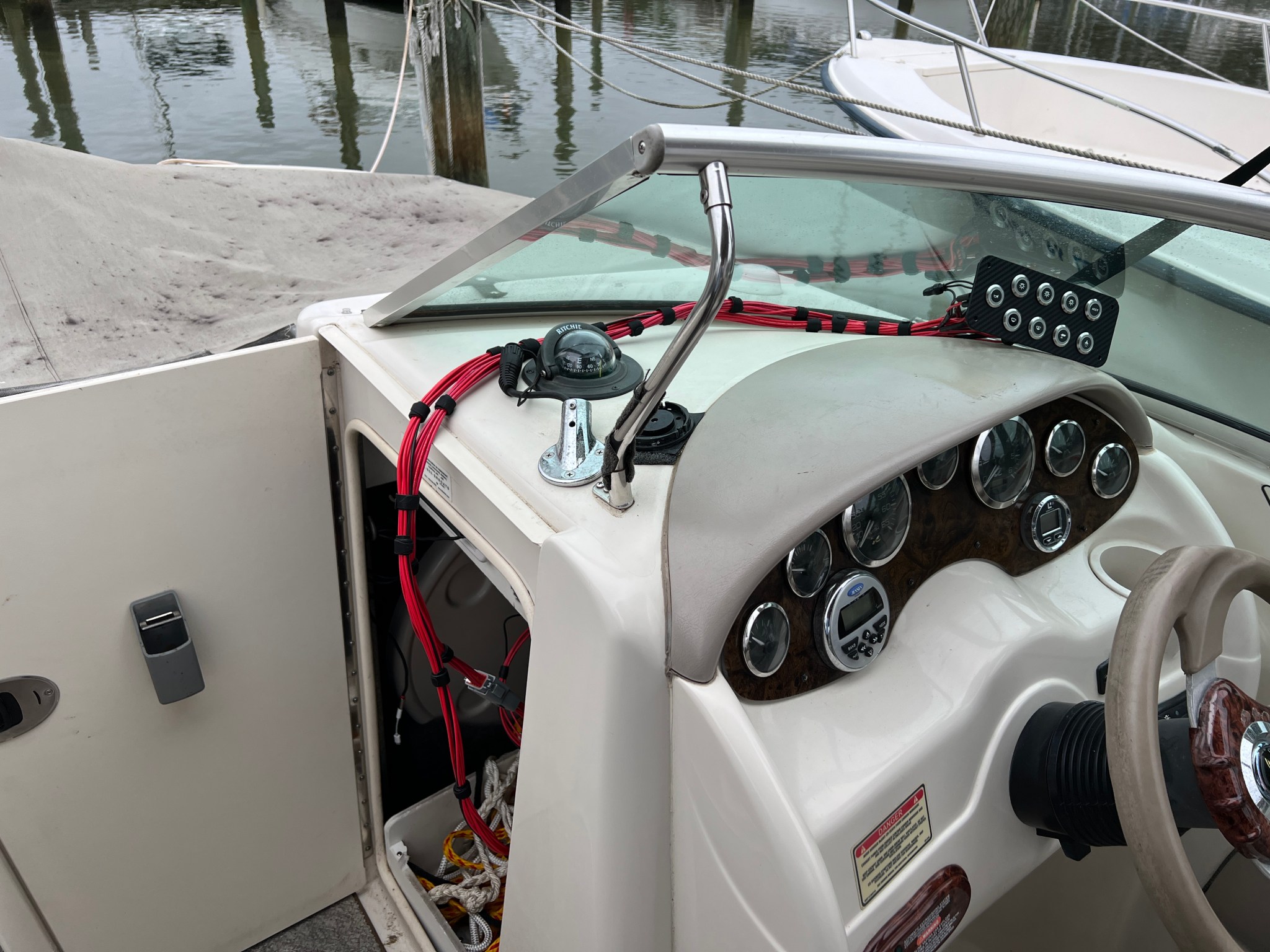 Sea Ray Switch and Fuse Block Replacement – EIM Engineering